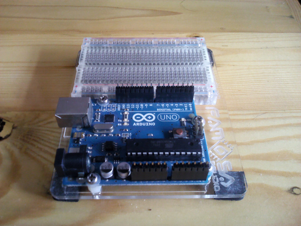 Membuat Arduino Bootloader Burner Station | Famosa Studio Blog
