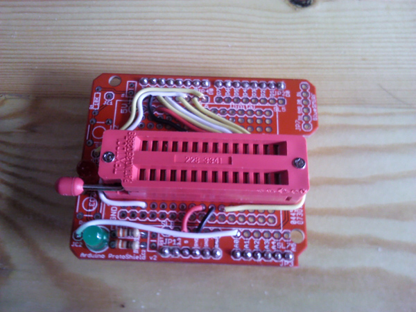 Membuat Arduino Bootloader Burner Station | Famosa Studio Blog